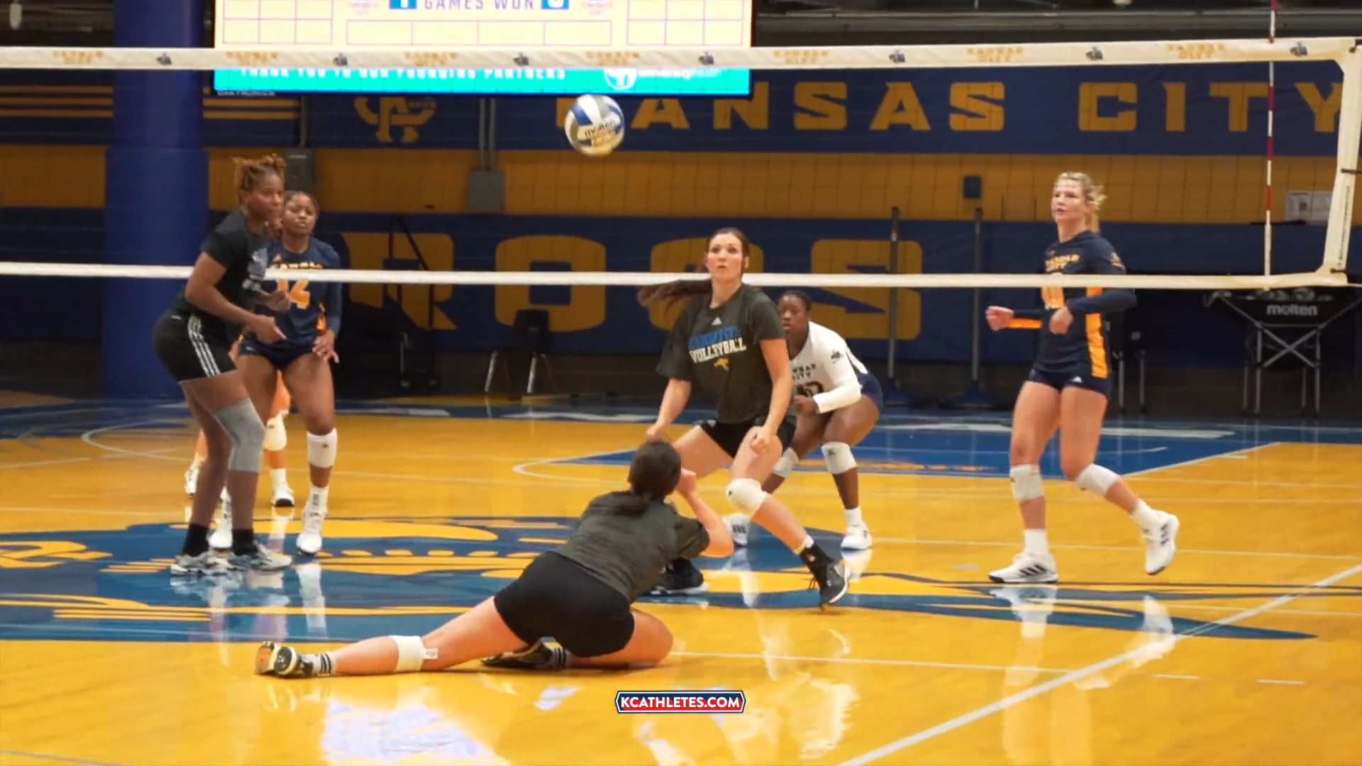 KC Roos volleyball alumni game - KC Athletes